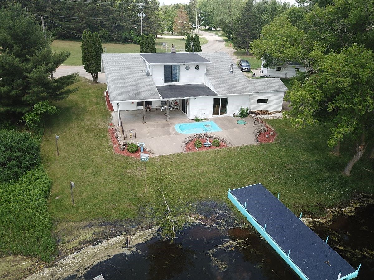 436 E South Lake St, Hancock, WI 54943 | Zillow
