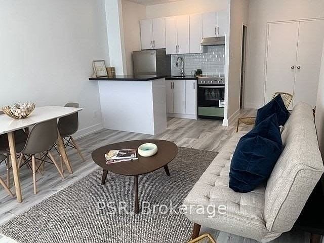 256 Sherbourne St #401, Toronto, ON M5A 2S1 | Zillow