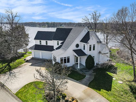 62053 Pheasant Pointe Dr, Sturgis, MI 49091 | MLS #24016679 | Zillow