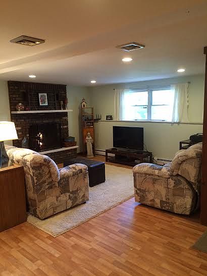 29 Weasel Drift Rd, Woodland Park, NJ 07424 | Zillow