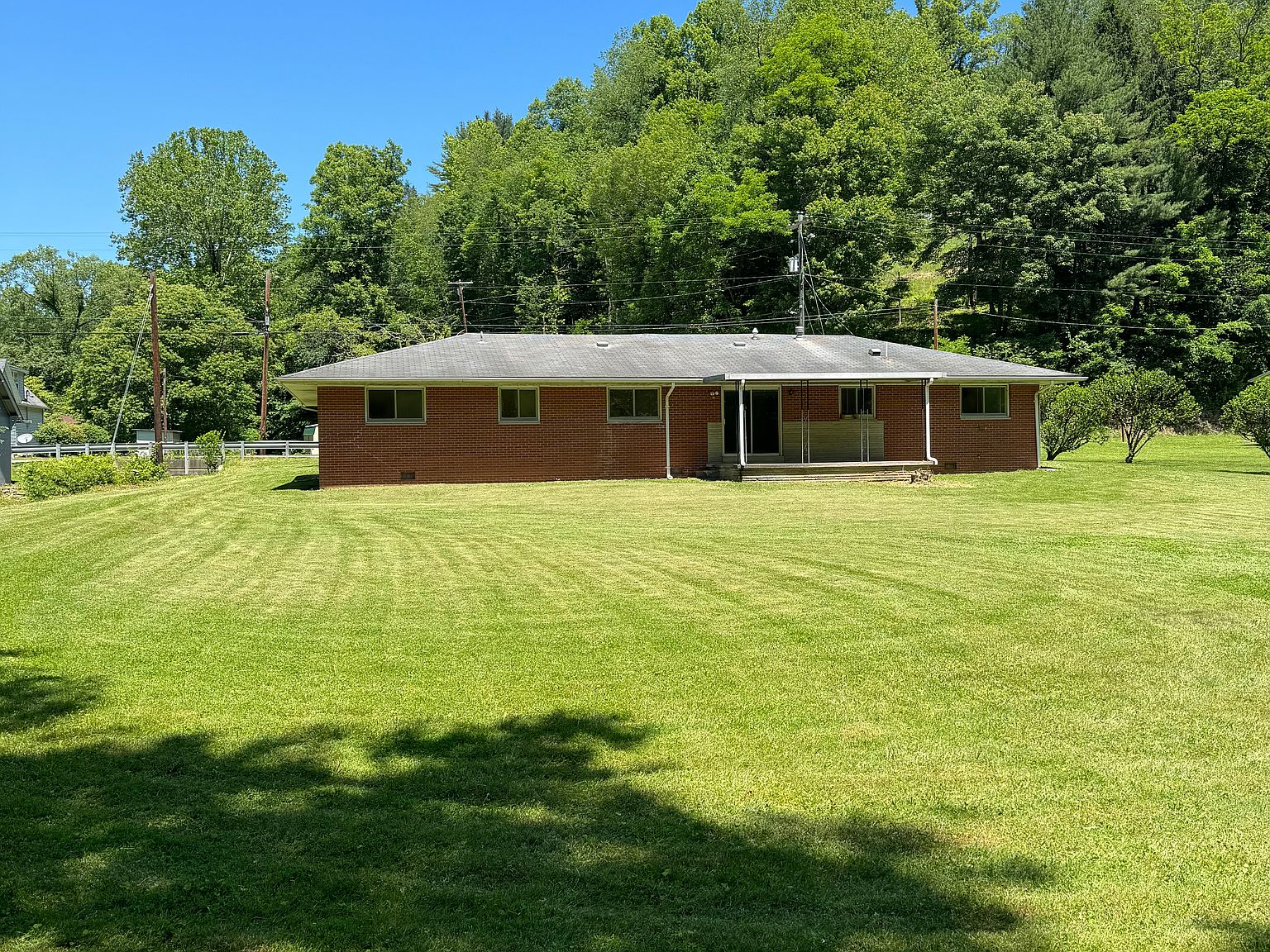 820 Paw Paw Creek Rd, Fairview, WV 26570 | Zillow