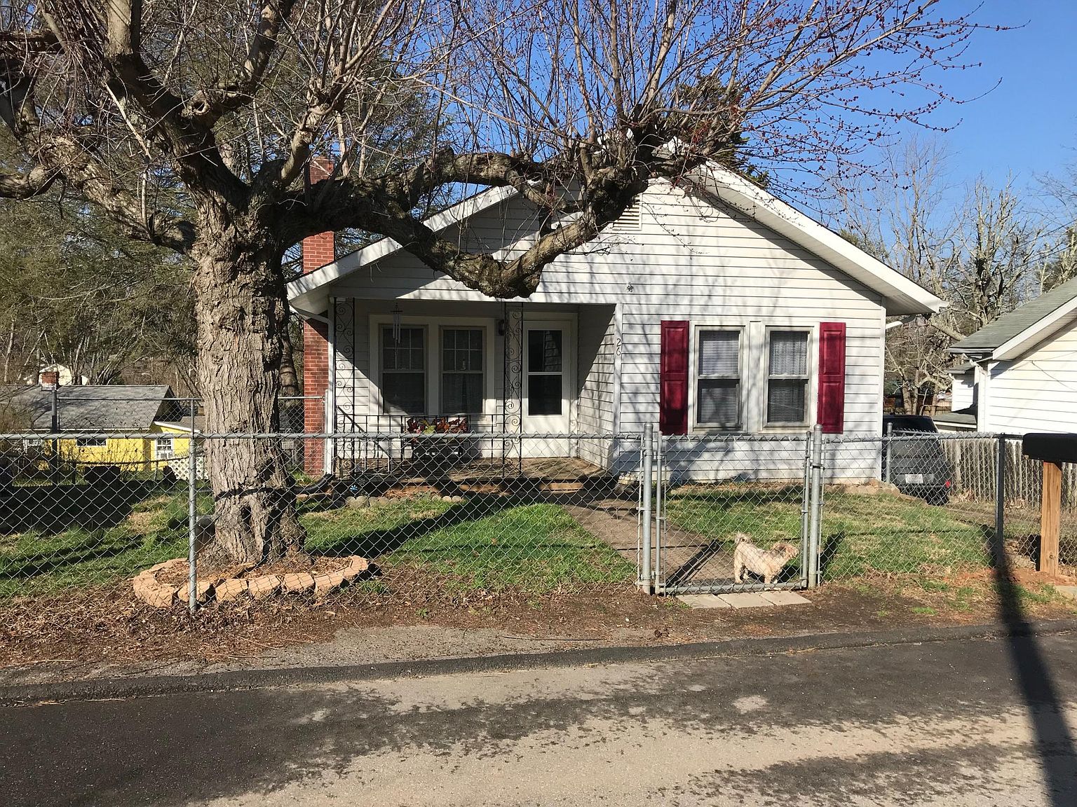 26 Pelzer St, Asheville, NC 28804 | Zillow