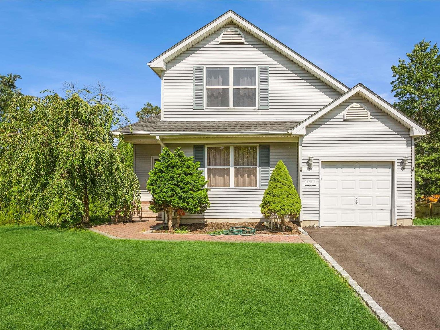 35 Apex Drive, Coram, NY 11727 | Zillow