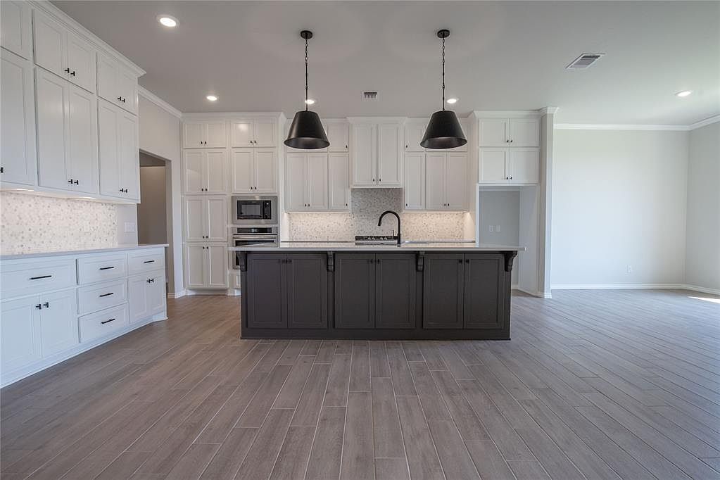 4140 Ritter Rd, Edmond, OK 73012 | Zillow