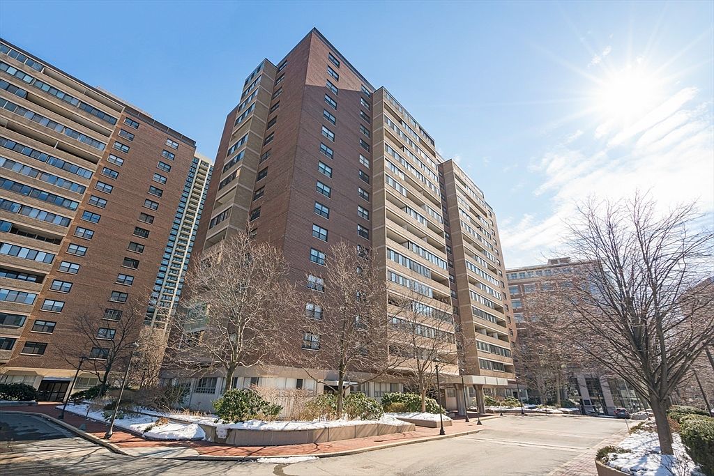 2 Hawthorne Pl APT 3M, Boston, MA 02114 | MLS #73212402 | Zillow