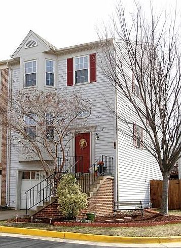 6115 George Baylor Dr, Centreville, VA 20121 | Zillow
