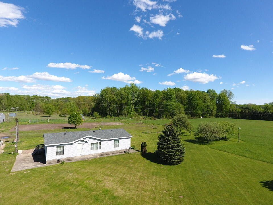 1215 S West County Line Rd, Sumner, MI 48889 | MLS #24037329 | Zillow