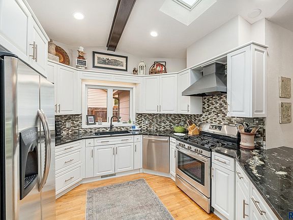 2300 W Larkin Dr, Sioux Falls, SD 57105 | MLS #22306377 | Zillow