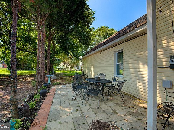 214 Dennison St, Colonial Beach, VA 22443 | Zillow