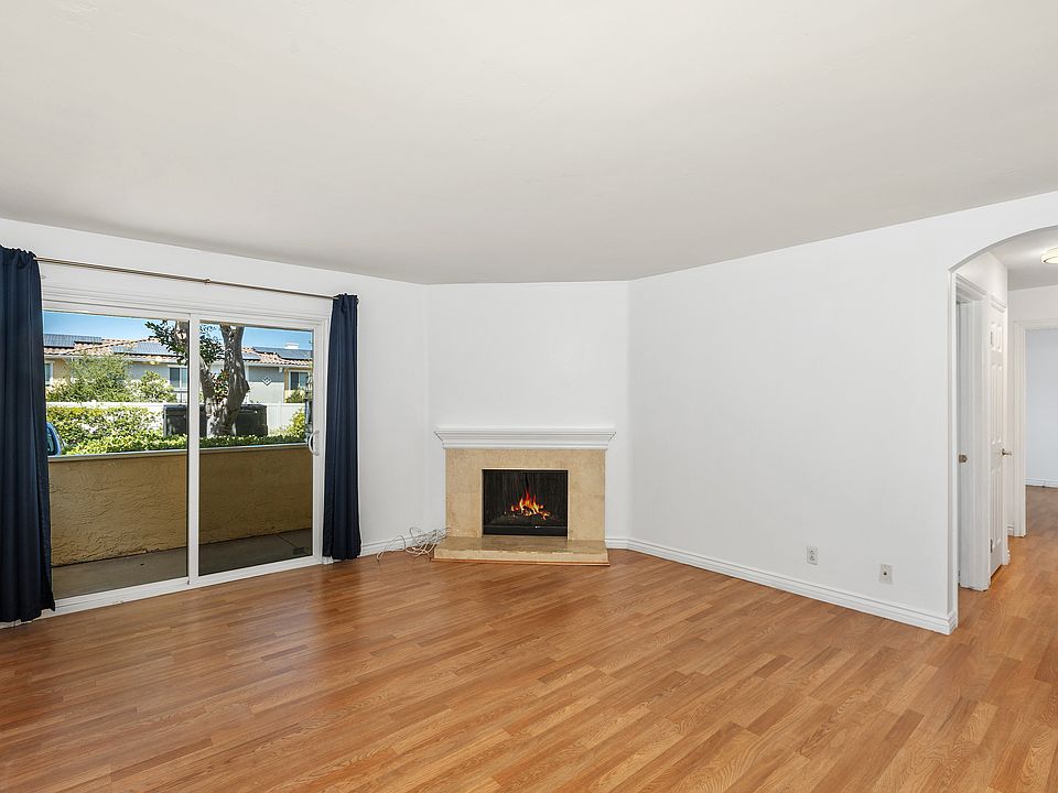 9929 Erma Rd UNIT 106, San Diego, CA 92131 | Zillow
