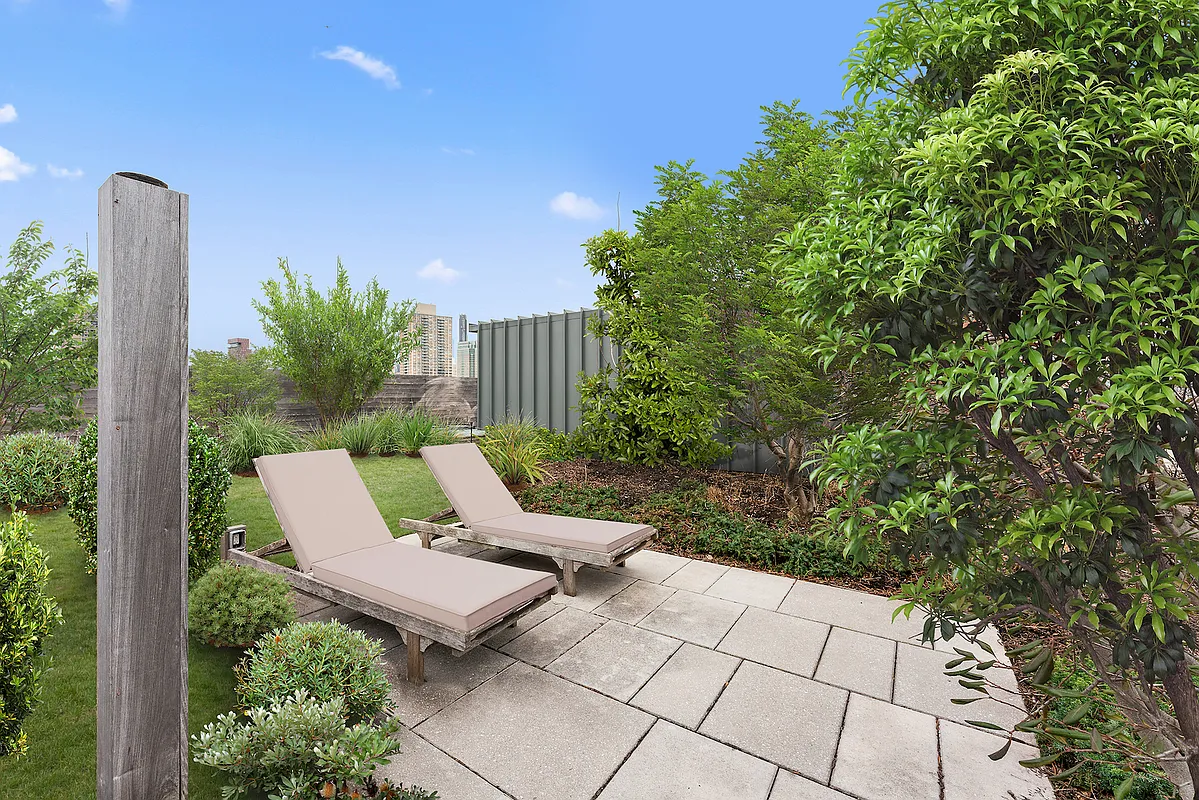 Kendrick Lamar Buys Brooklyn Triplex Penthouse $8.6M | Lipstick Alley