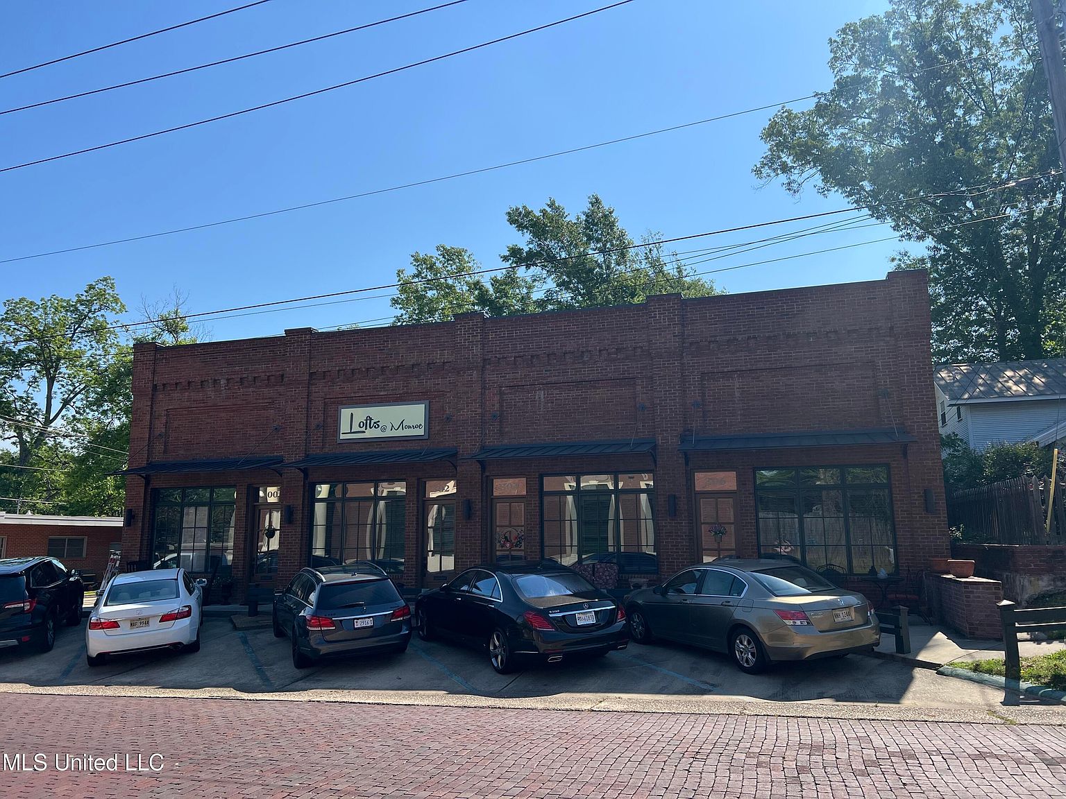 302 Monroe St, Clinton, MS 39056 | Zillow