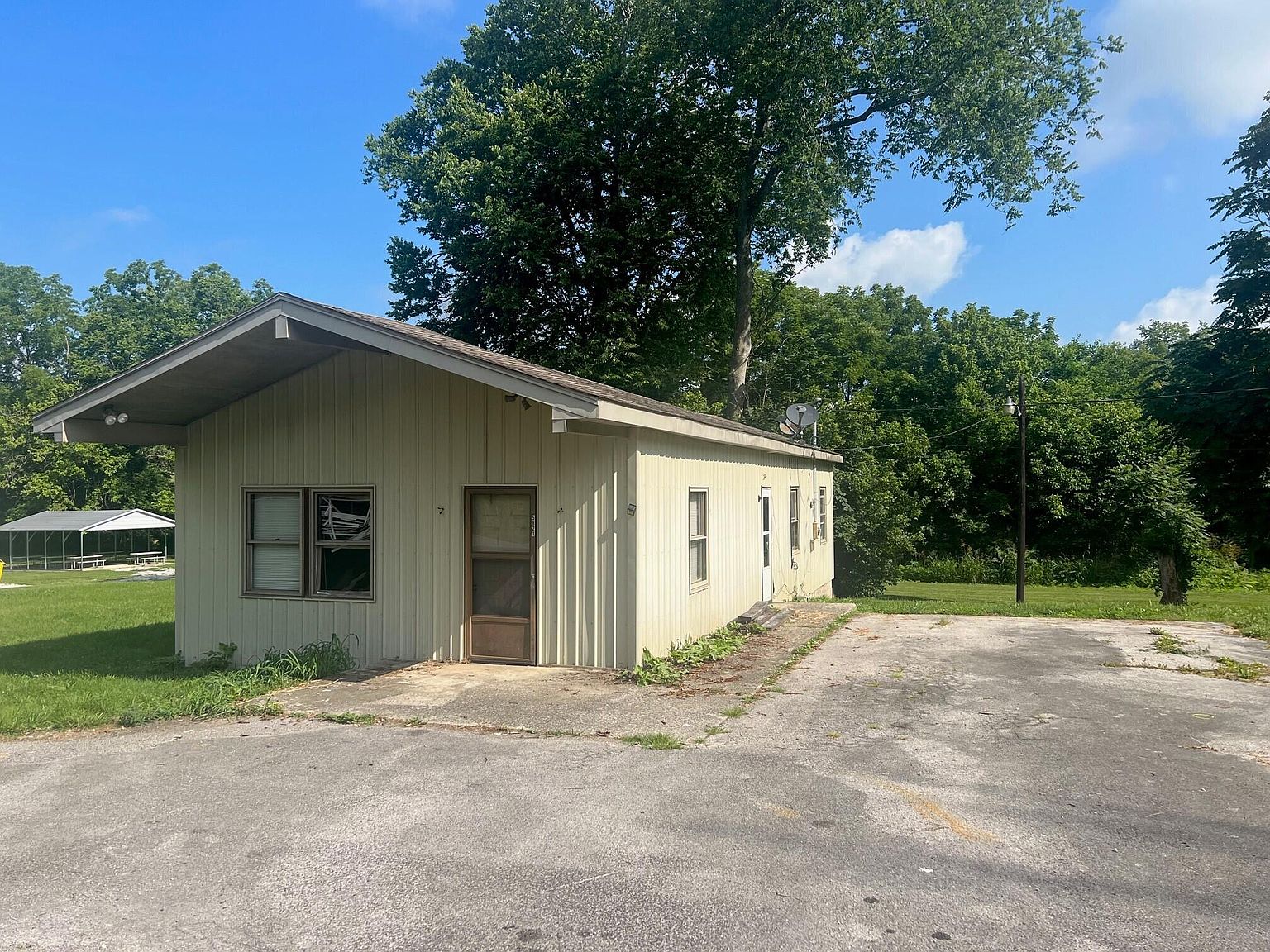 5821 Old Railroad Grade Rd, Paint Lick, KY 40461 | Zillow