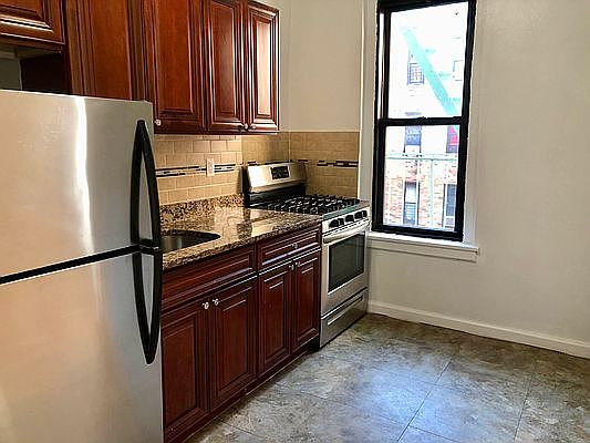 2676 Grand Concourse 3a1/2, Bronx, NY 10458 | Zillow
