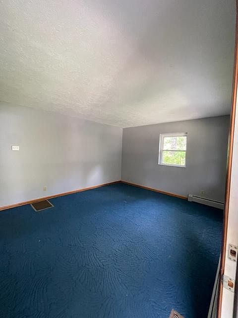 10727 Allen Dr Fairdale KY | Zillow