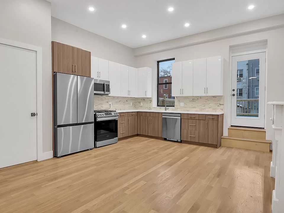 416 E 142nd St #2, Bronx, NY 10454 | Zillow
