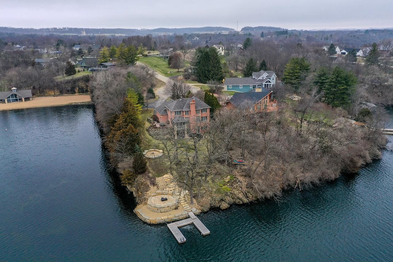 12-12A300 Nixon Ln, Apple River, IL 61001 | Zillow