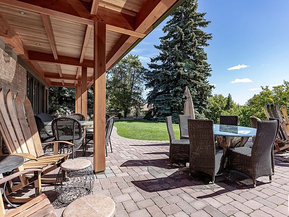 8 Valleyview Point E, Edmonton, AB T5R 5T4 | MLS #E4448472 | Zillow