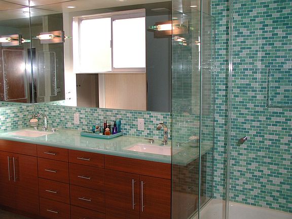 2801 Oak Point Dr, Los Angeles, CA 90068 | Zillow