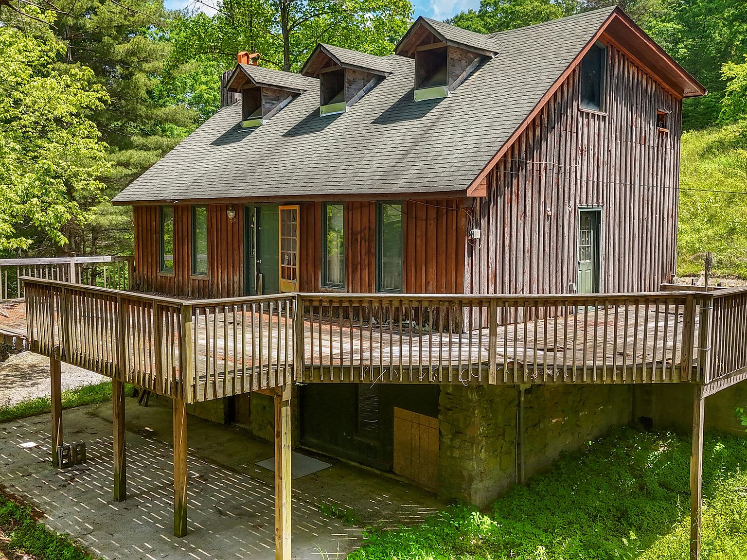 1808 Red Lick Rd, Irvine, KY 40336 | MLS #24010145 | Zillow