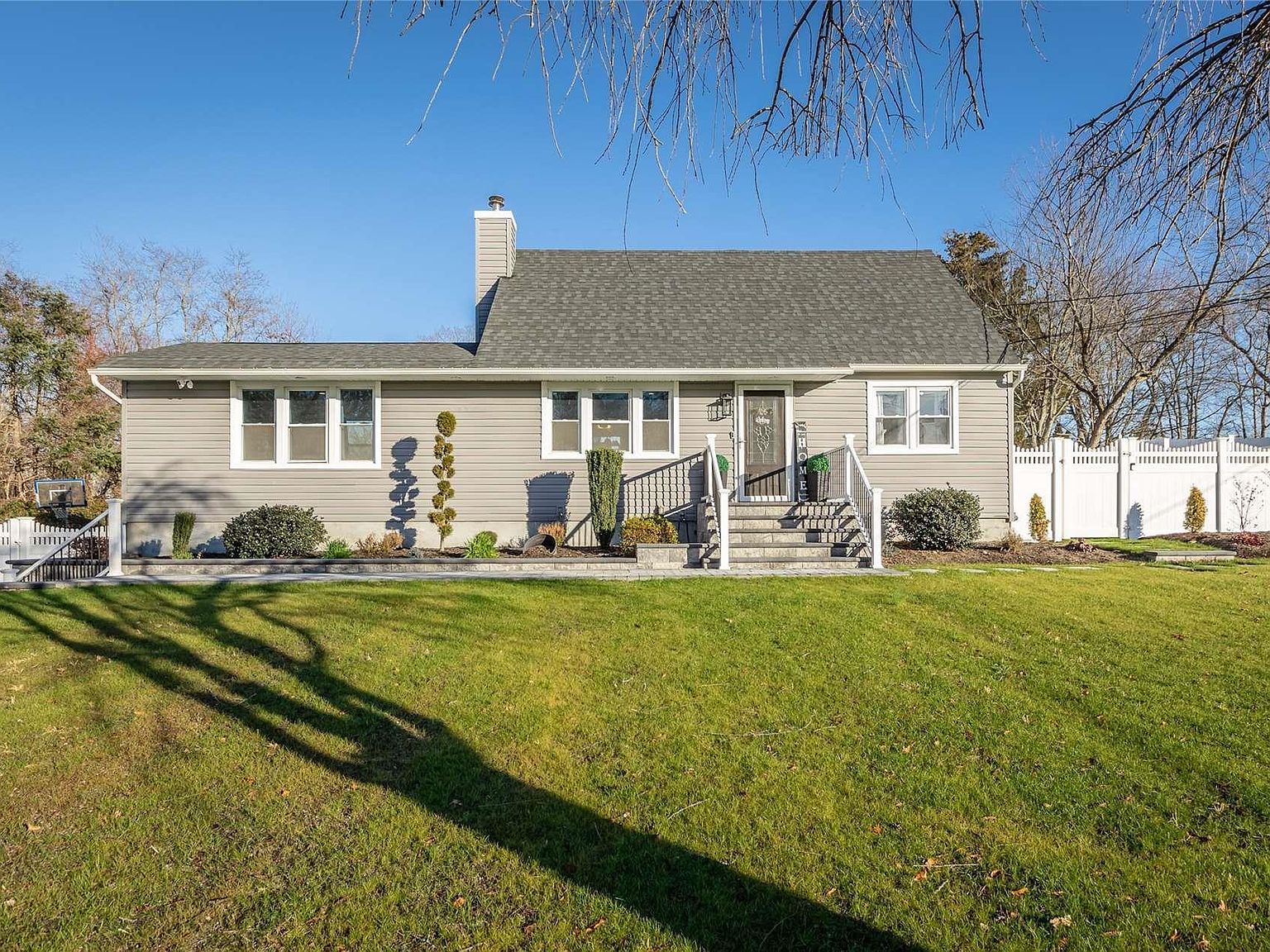 101 Maple Street, Medford, NY 11763 | Zillow