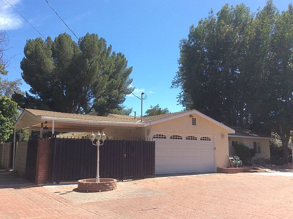 21218 Chase St, Canoga Park, CA 91304 | Zillow