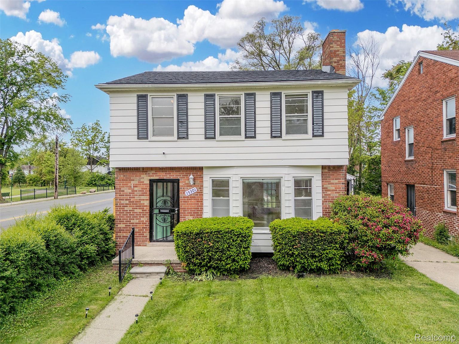 15301 Mansfield St, Detroit, MI 48227 | Zillow