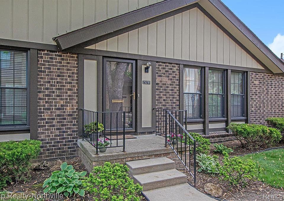 25287 Maplebrooke Dr Southfield, MI, 48033 - Apartments for Rent | Zillow
