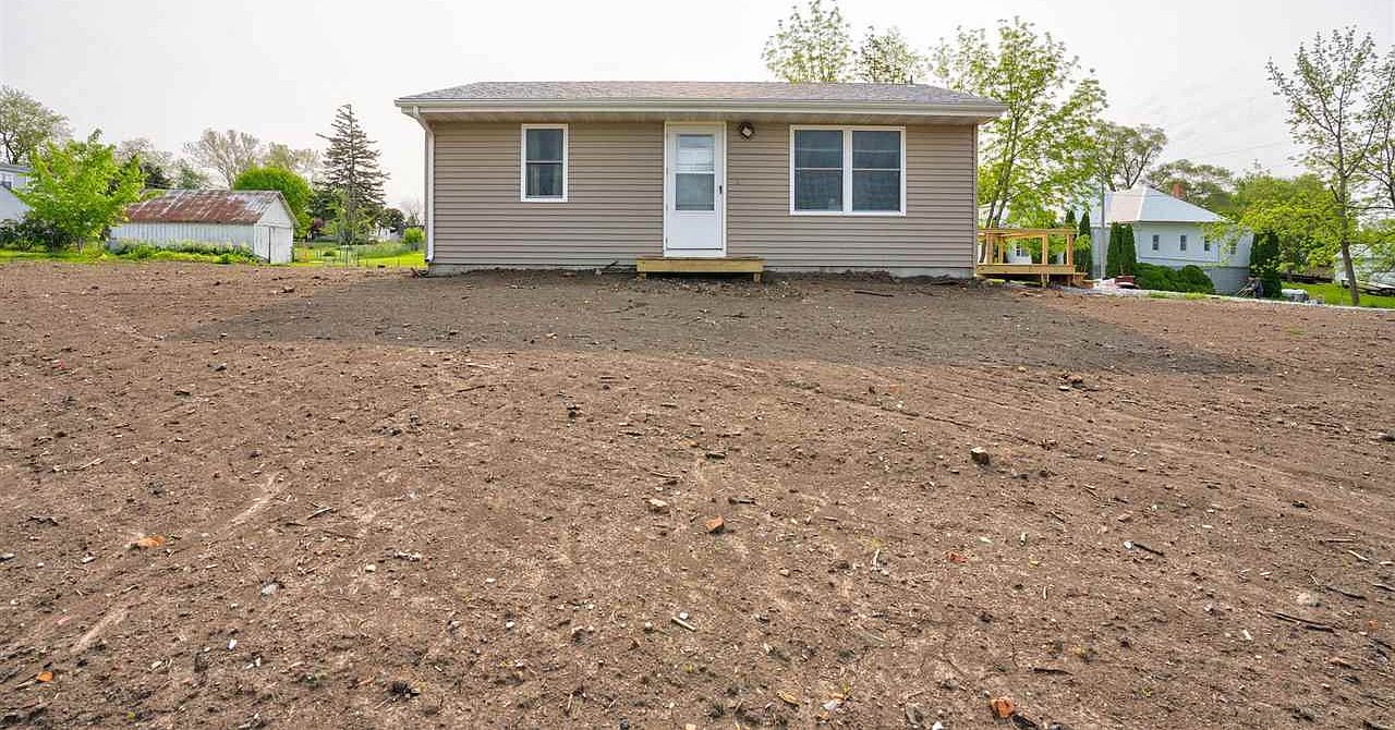 101 Broadway St, Kinross, IA 52335 | Zillow