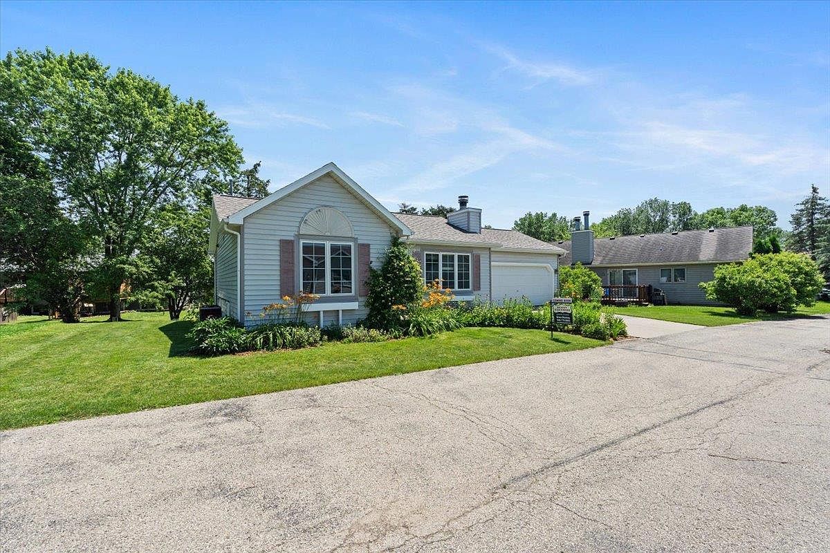 5 Alamosa Court, Madison, WI 53719 | Zillow