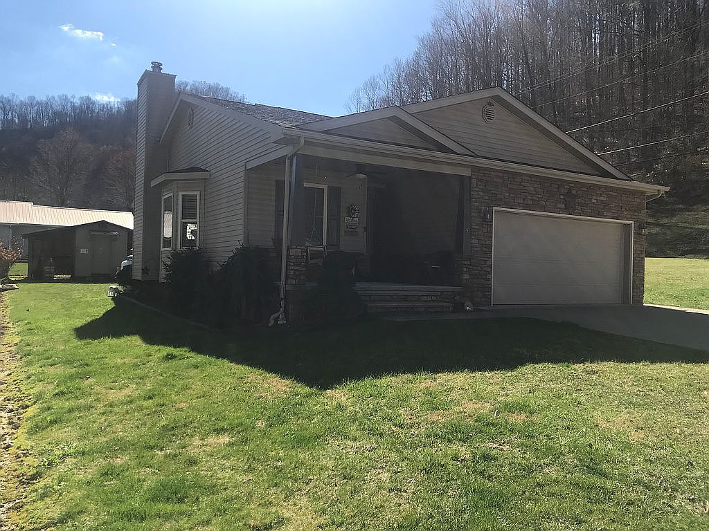 59 Tyler St, Ragland, WV 25690 | Zillow