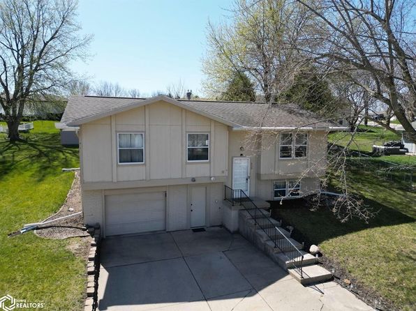 Carroll IA Real Estate - Carroll IA Homes For Sale | Zillow