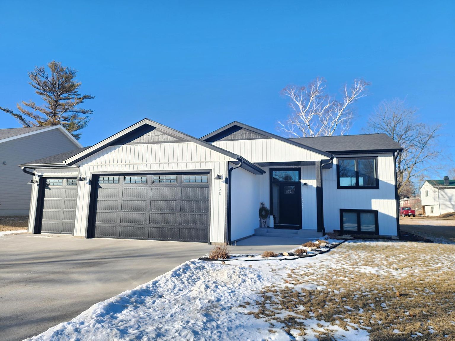 20 8th St NE, Plainview, MN 55964 | Zillow