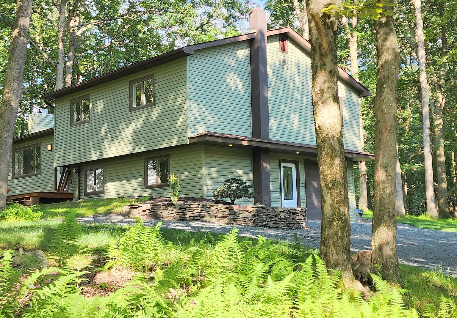 105 Spruce Lake Dr, Milford, PA 18337 | Zillow