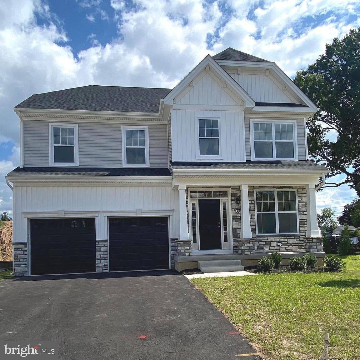 39 Misty Meadow Ln, Hamilton, NJ 08619 | Zillow