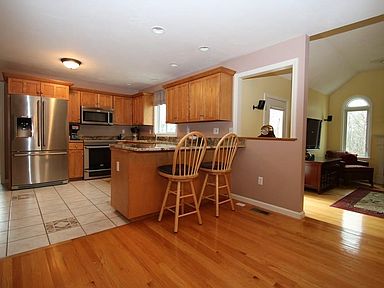 49 David Dr, Saugus, MA 01906 | Zillow