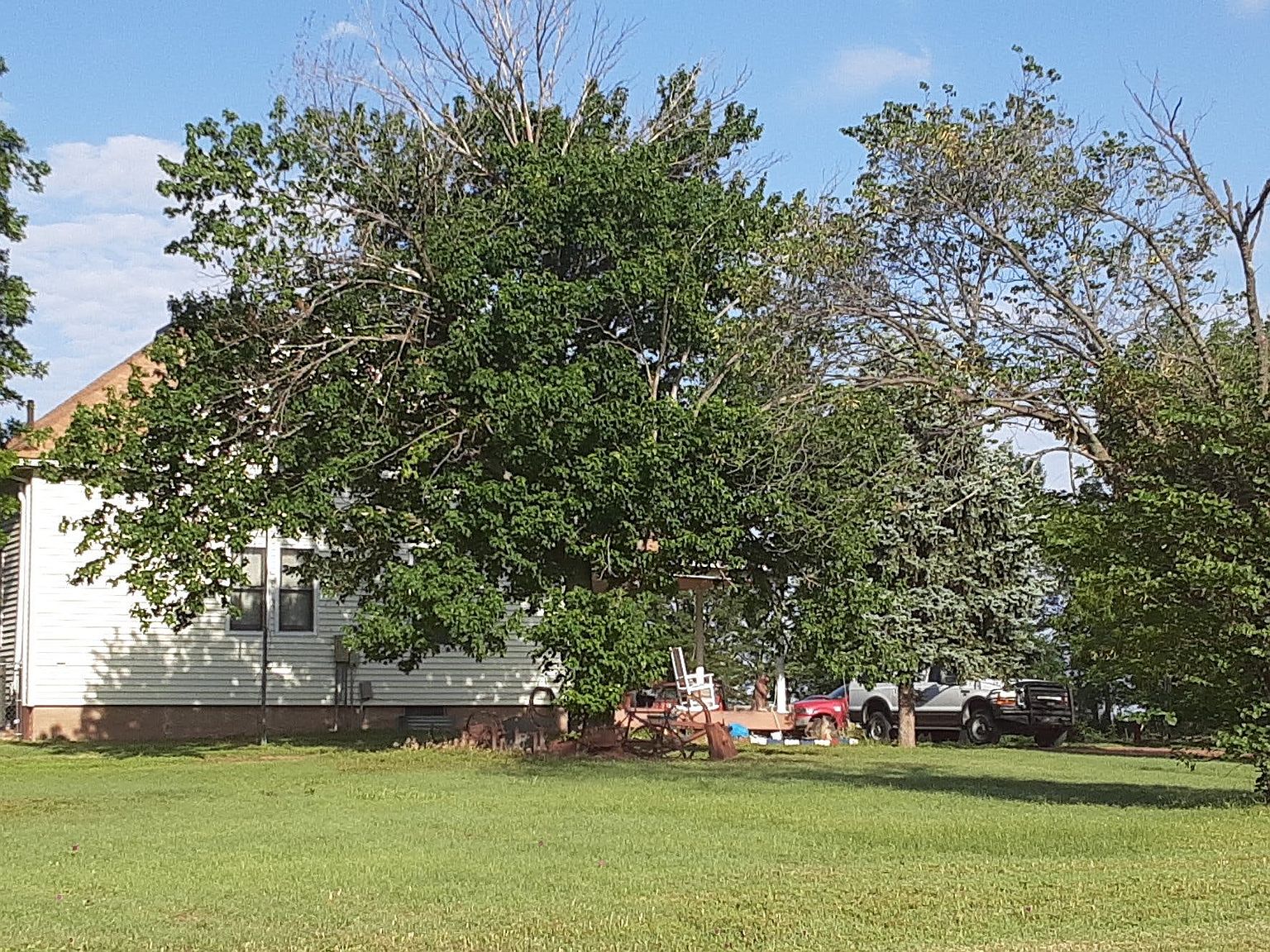 70130 NE 20th Ave, Iuka, KS 67066 | Zillow