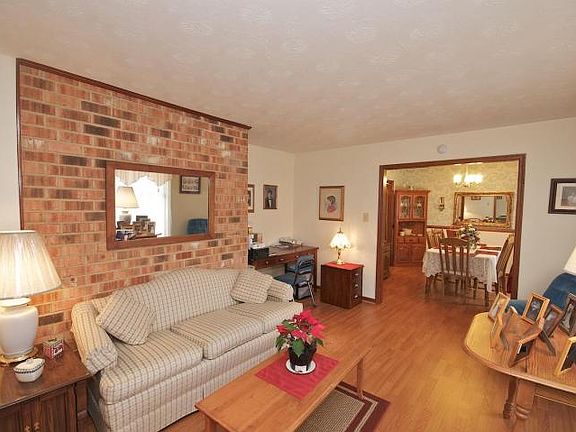 69 Cobblestone Ln, Glasgow, VA 24555 | Zillow