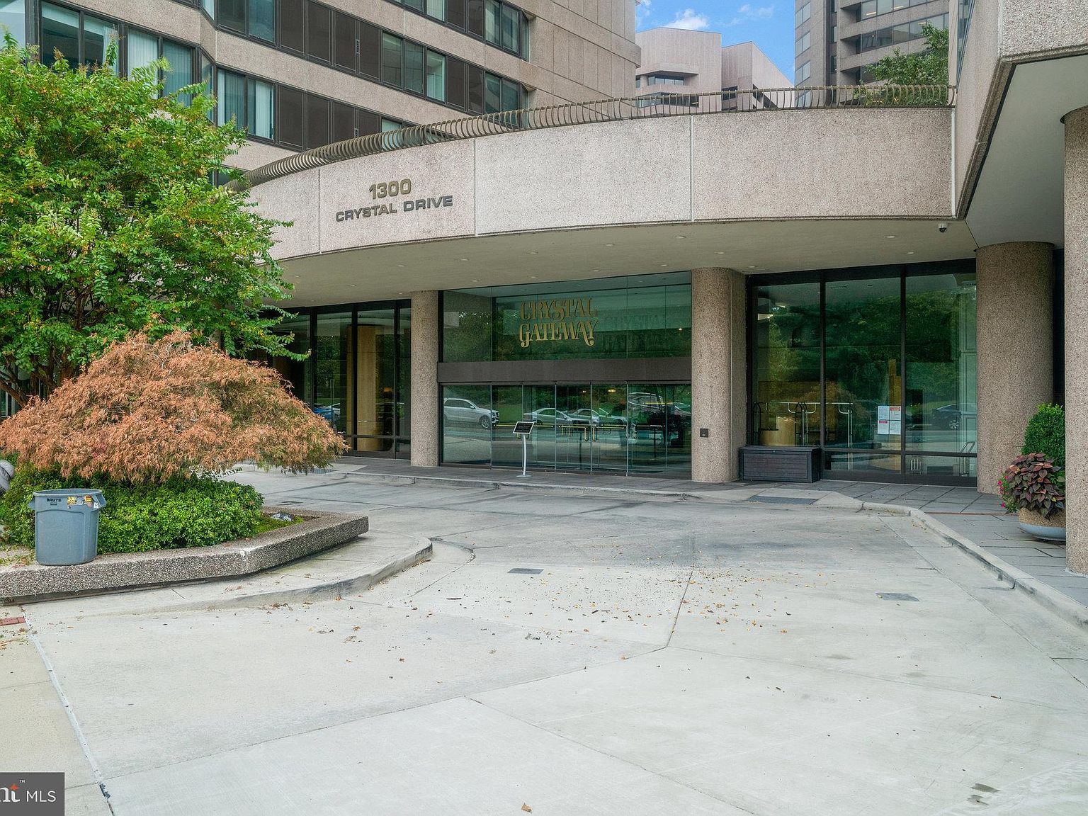 1300 Crystal Dr APT 905S, Arlington, VA 22202 | Zillow