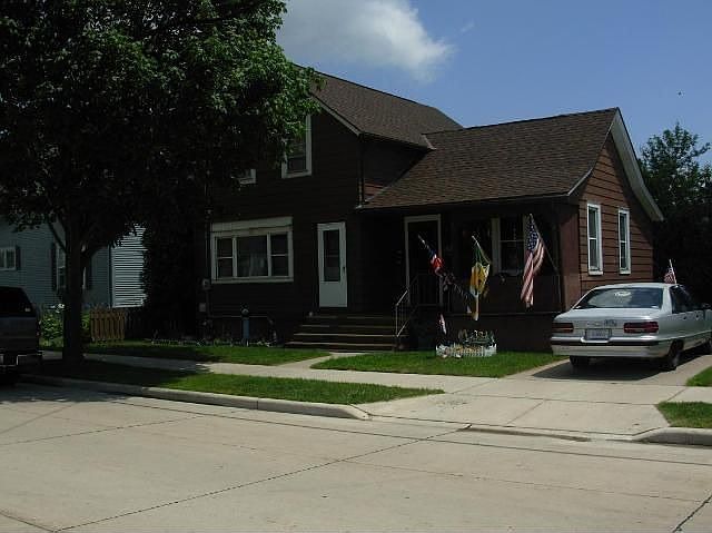 2315 Adams St, Two Rivers, WI 54241 | Zillow