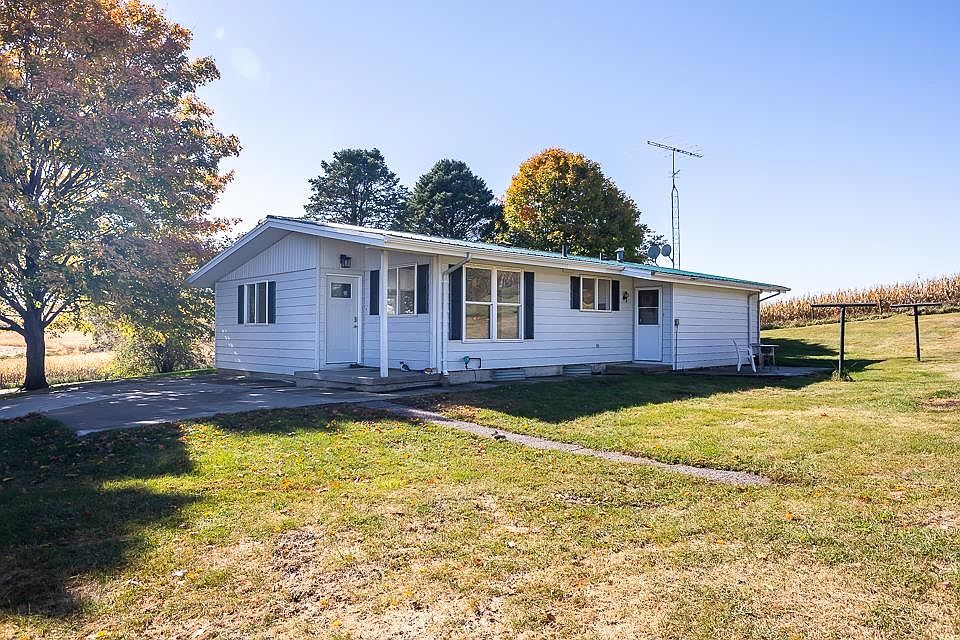 1544 McCarthy Rd, Bernard, IA 52032 | Zillow