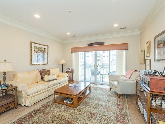 4114 Warrens Way BLDG 4 #114, Wanaque, NJ 07465 | Zillow