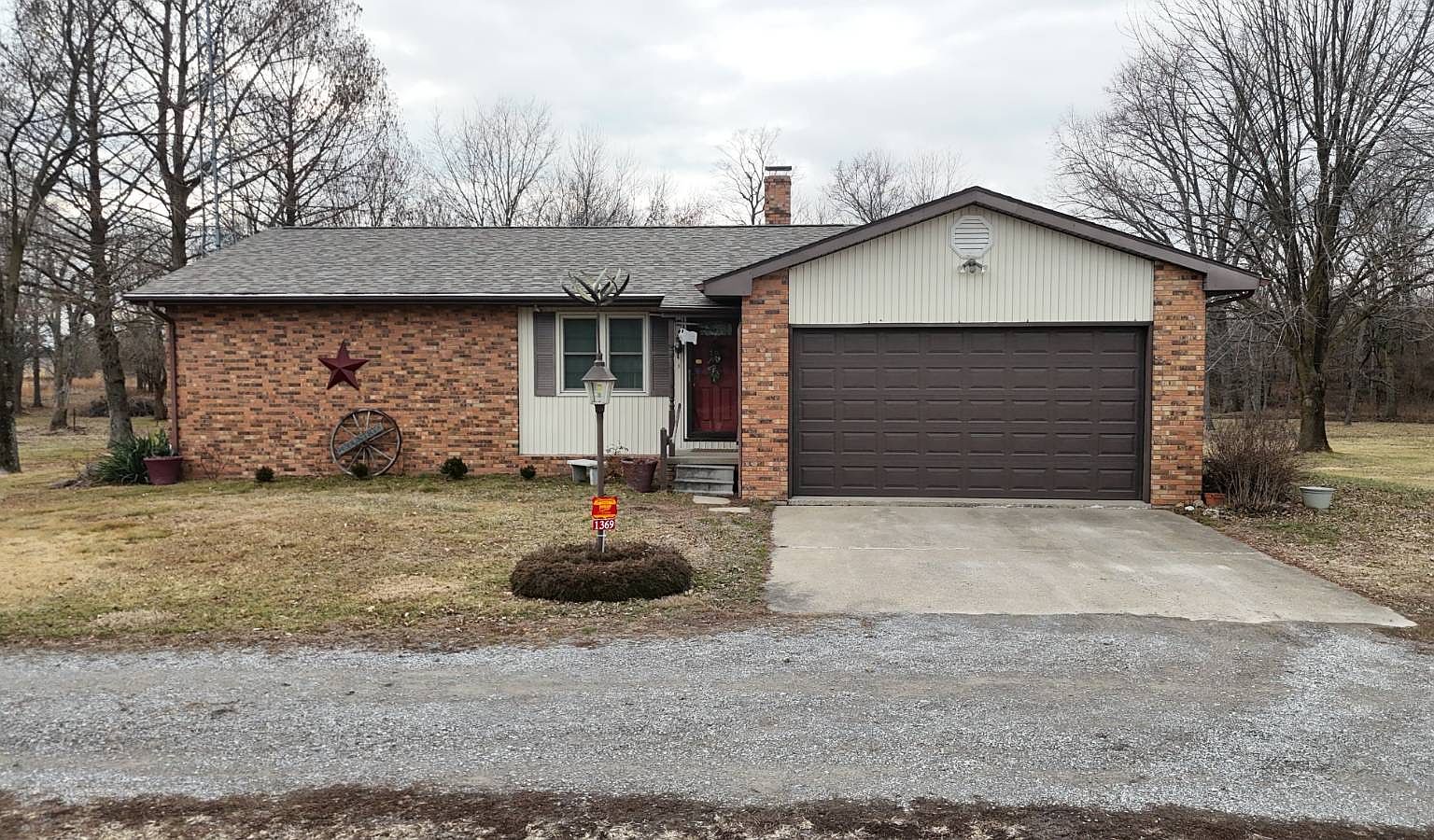 1369 Us Highway 45, Geff, IL 62842 | MLS #11430230 | Zillow
