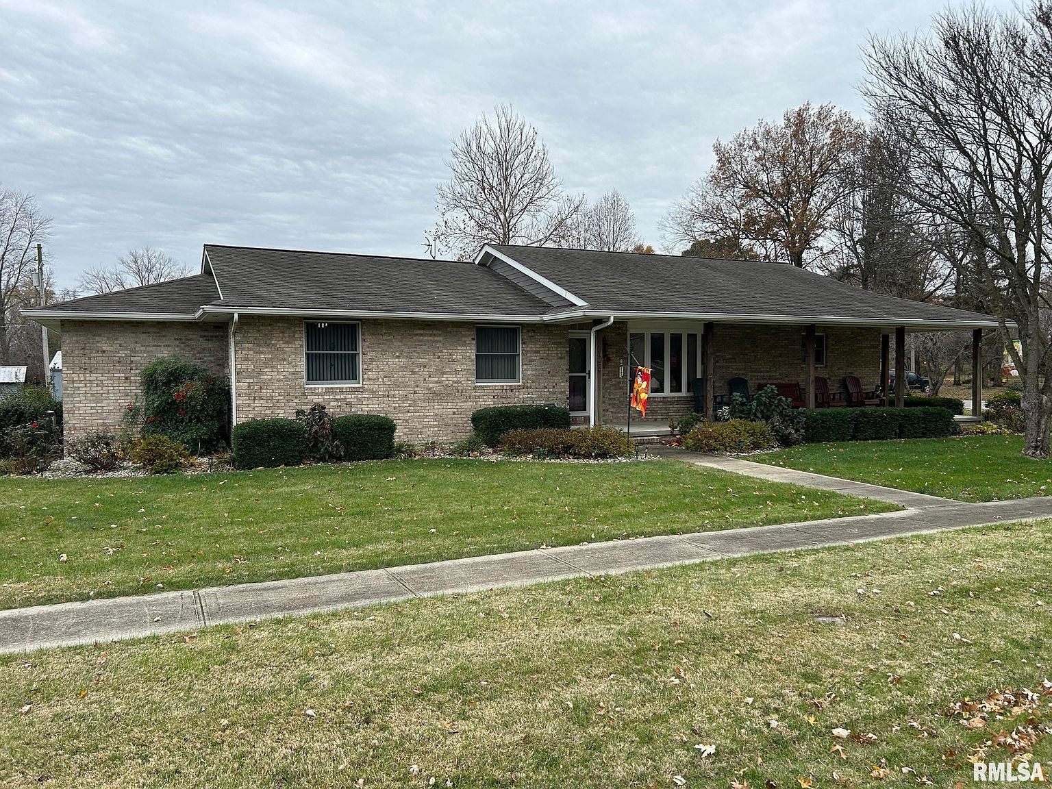 408 W Flora St, Valier, IL 62891 | MLS #EB456046 | Zillow