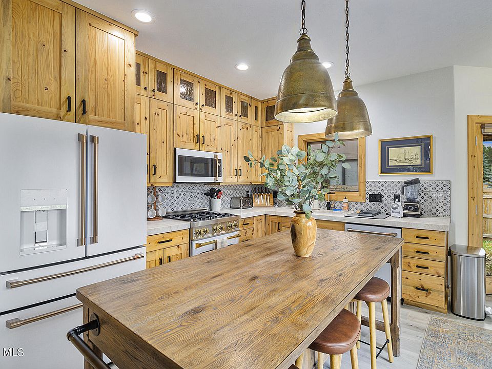 320 Elk Lane, Grand Lake, CO 80447 | MLS #23-161 | Zillow