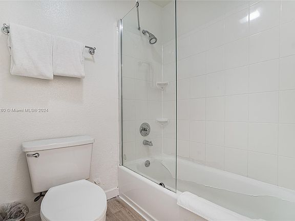 1212 NW 82nd Ave #3, Miami, FL 33126 | Zillow