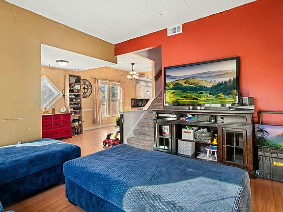 414 Conlen Ave, Dalhart, TX 79022 | MLS #25-2135 | Zillow