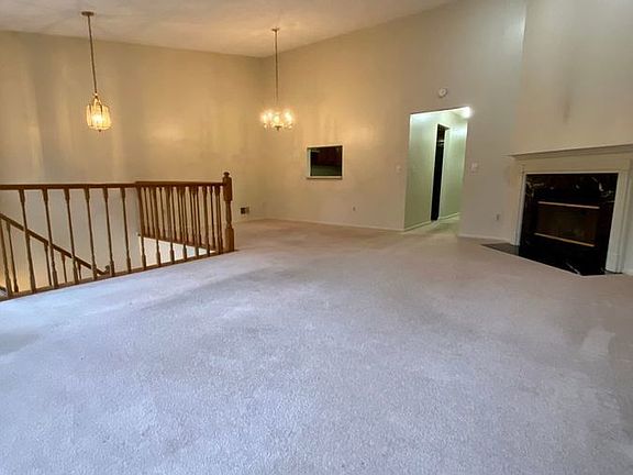 1986 Mattis St, Hellertown, PA 18055 | Zillow