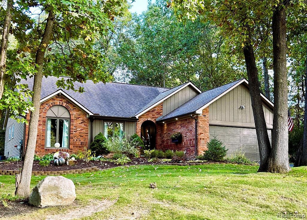 4495 Maybee Rd, Orion, MI 48359 | Zillow