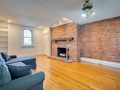 72 Temple St APT 4, Springfield, MA 01105 | Zillow
